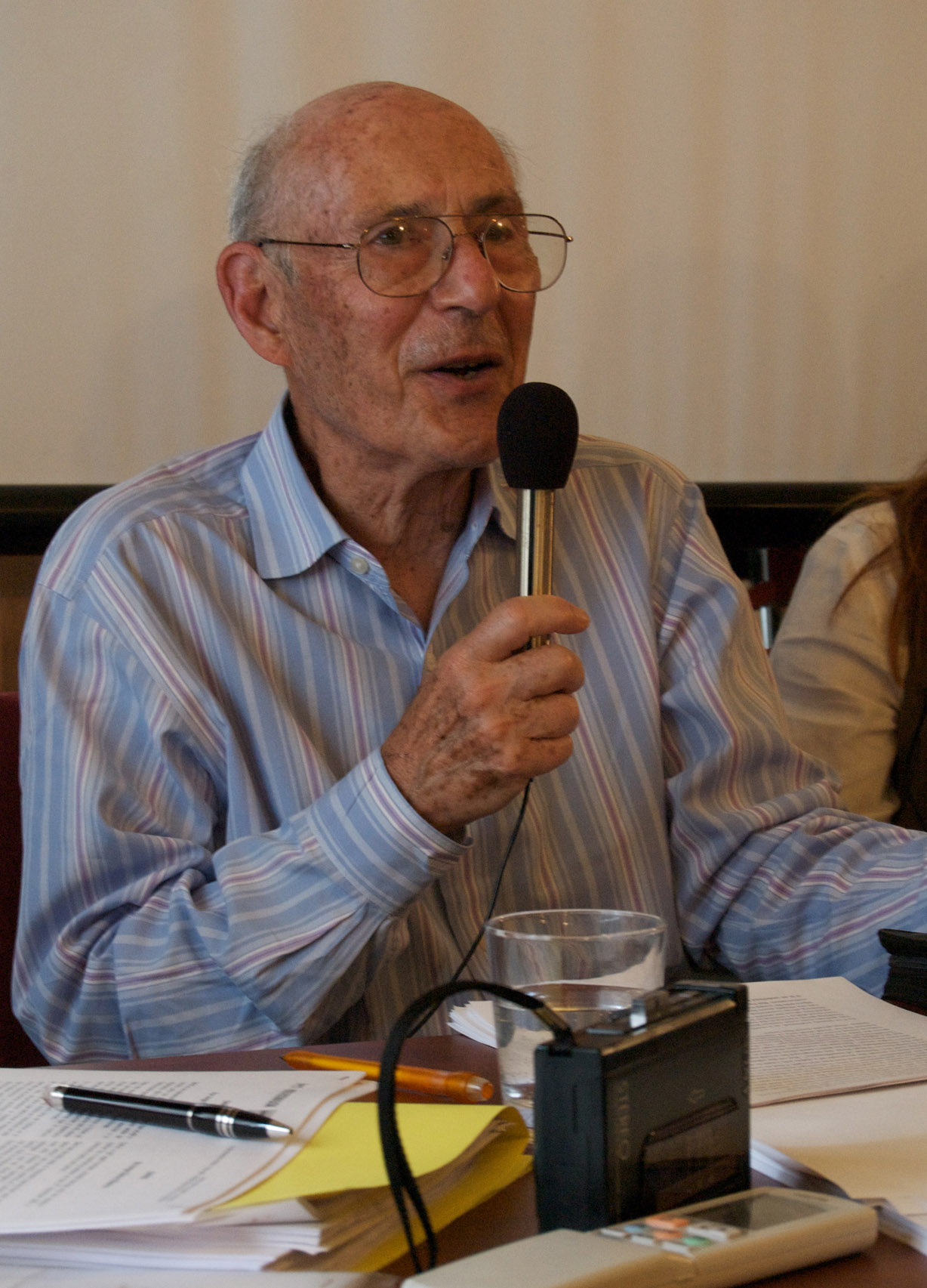 Dossier Documental sobre Joseph D. Lichtenberg